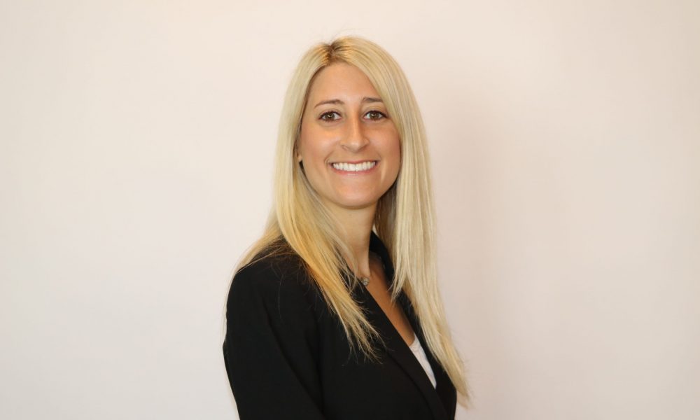 Meet Alexis Resnick of Alexis Resnick Ph.D. in Aventura - Voyage MIA ...