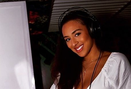 Meet Ariahna Denise of Sachi Sounds in Miami Beach / Wynwood - Voyage ...