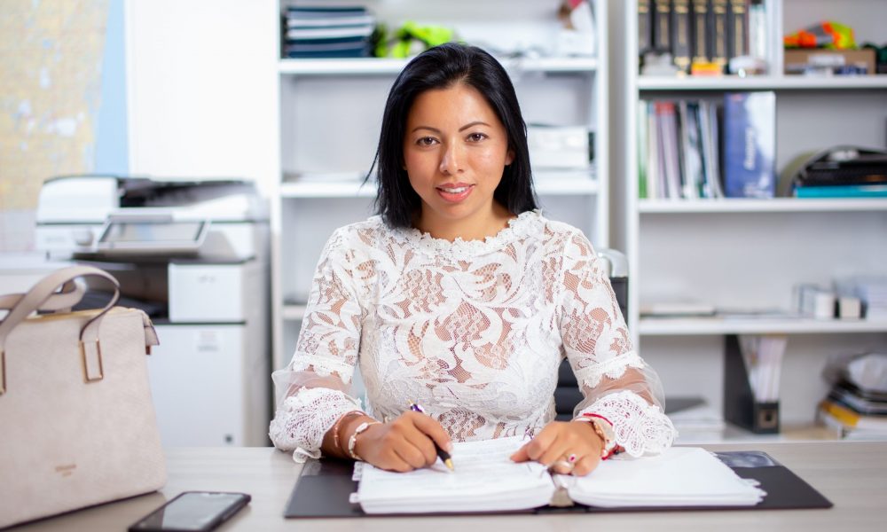 Meet Ysabel Borden of Inspirate Mujer and Latin Business Show - Voyage ...