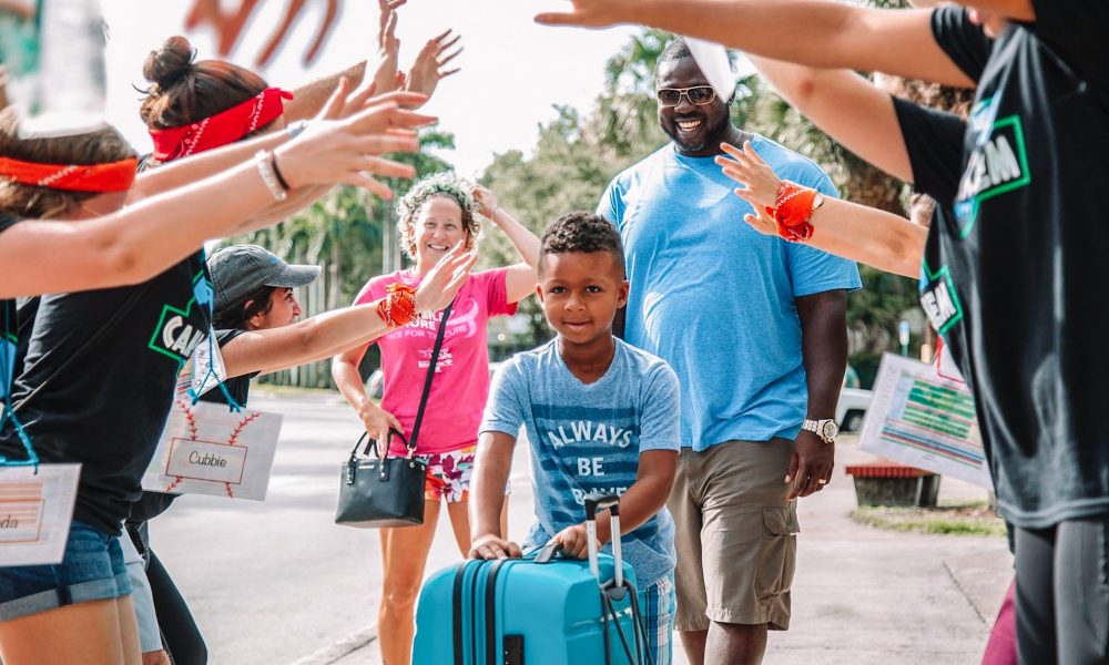 Daily Inspiration: Meet Chelsey Guastucci and Sofia Sneathen of Camp Kesem Miami - Voyage MIA ...