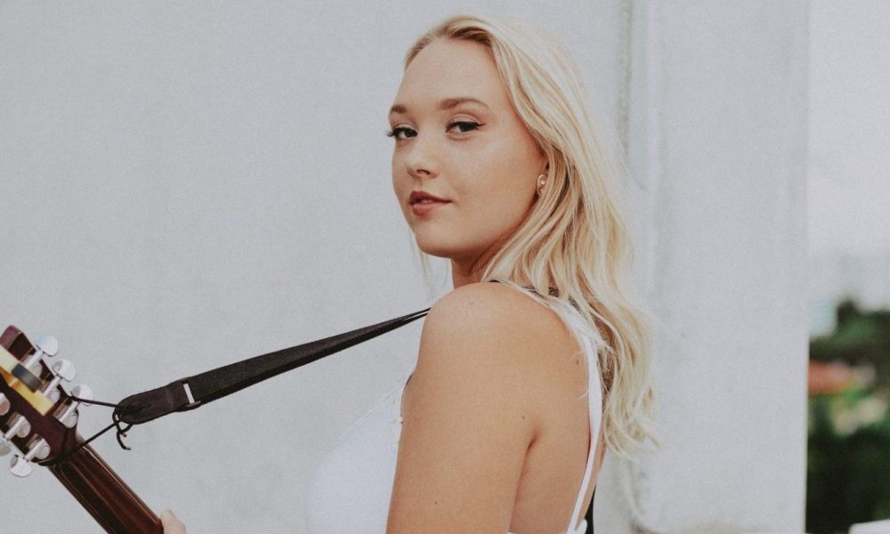 Daily Inspiration: Meet Stella Nicole - Voyage MIA Magazine | Miami ...