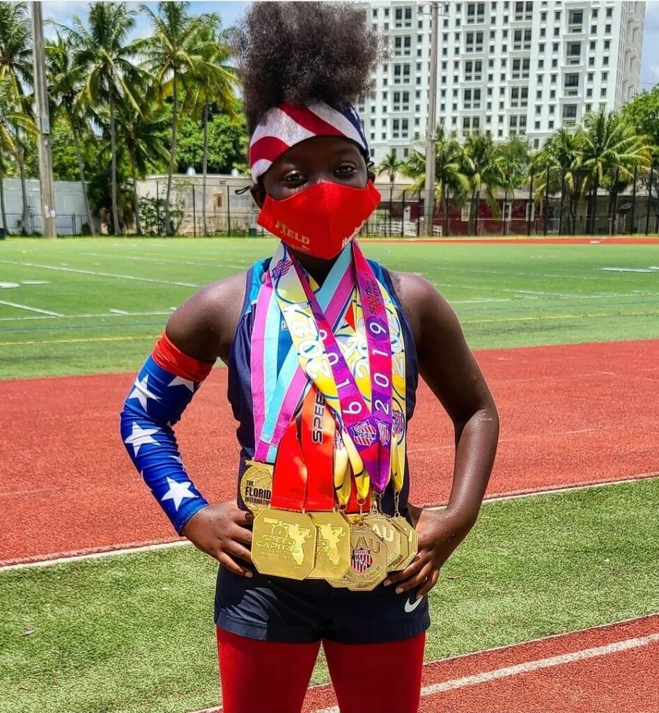 Rising Stars: Meet Savannah Davis - Voyage MIA Magazine | Miami City Guide