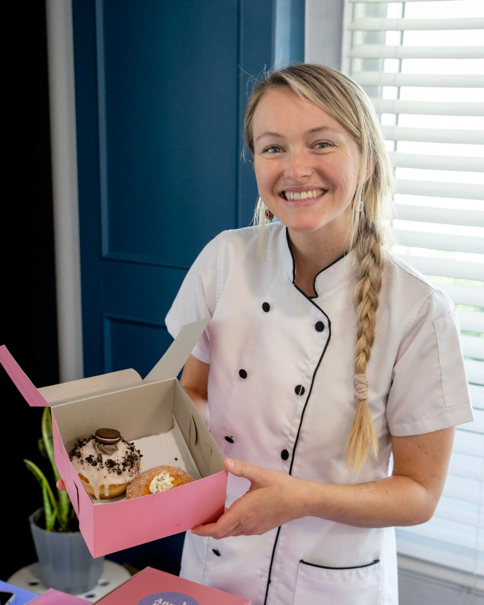 Hidden Gems: Meet Anna Ross of Anna Bakes - Voyage MIA Magazine | Miami ...