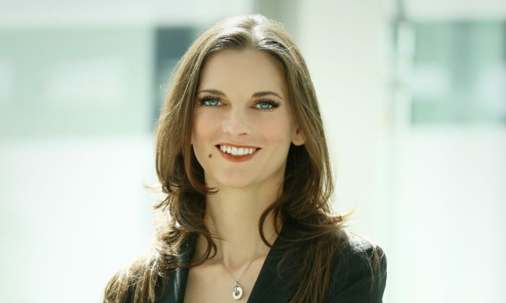 Daily Inspiration: Meet Beth Boleyn - Voyage MIA Magazine | Miami City ...