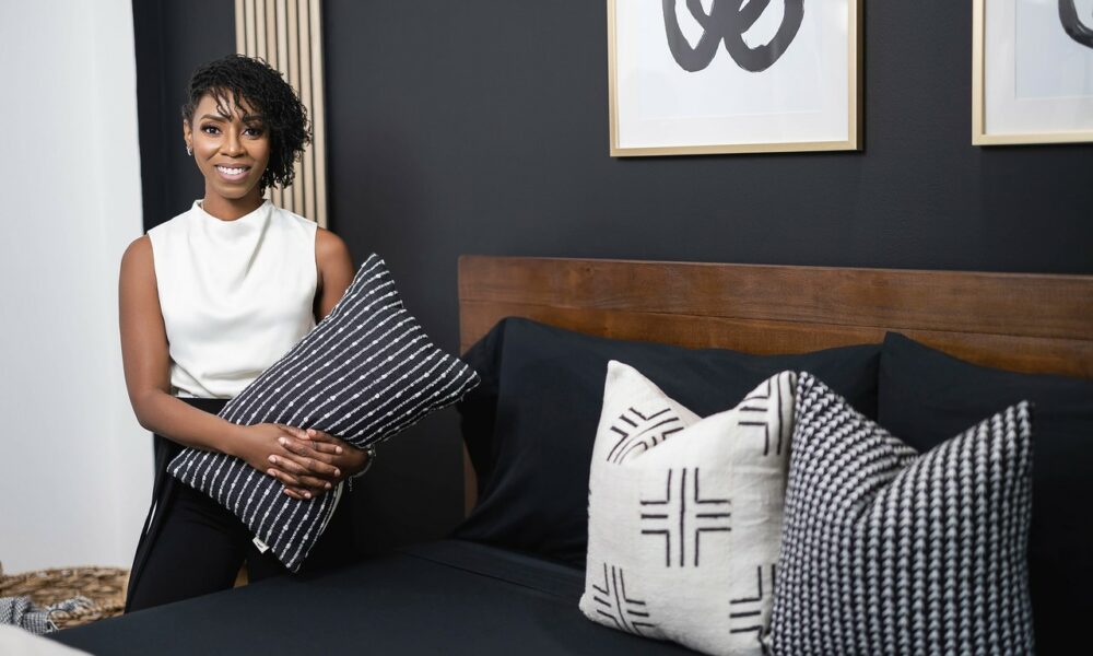 Inspiring Conversations with Deidra McClover of Curated Spaces - Voyage ...