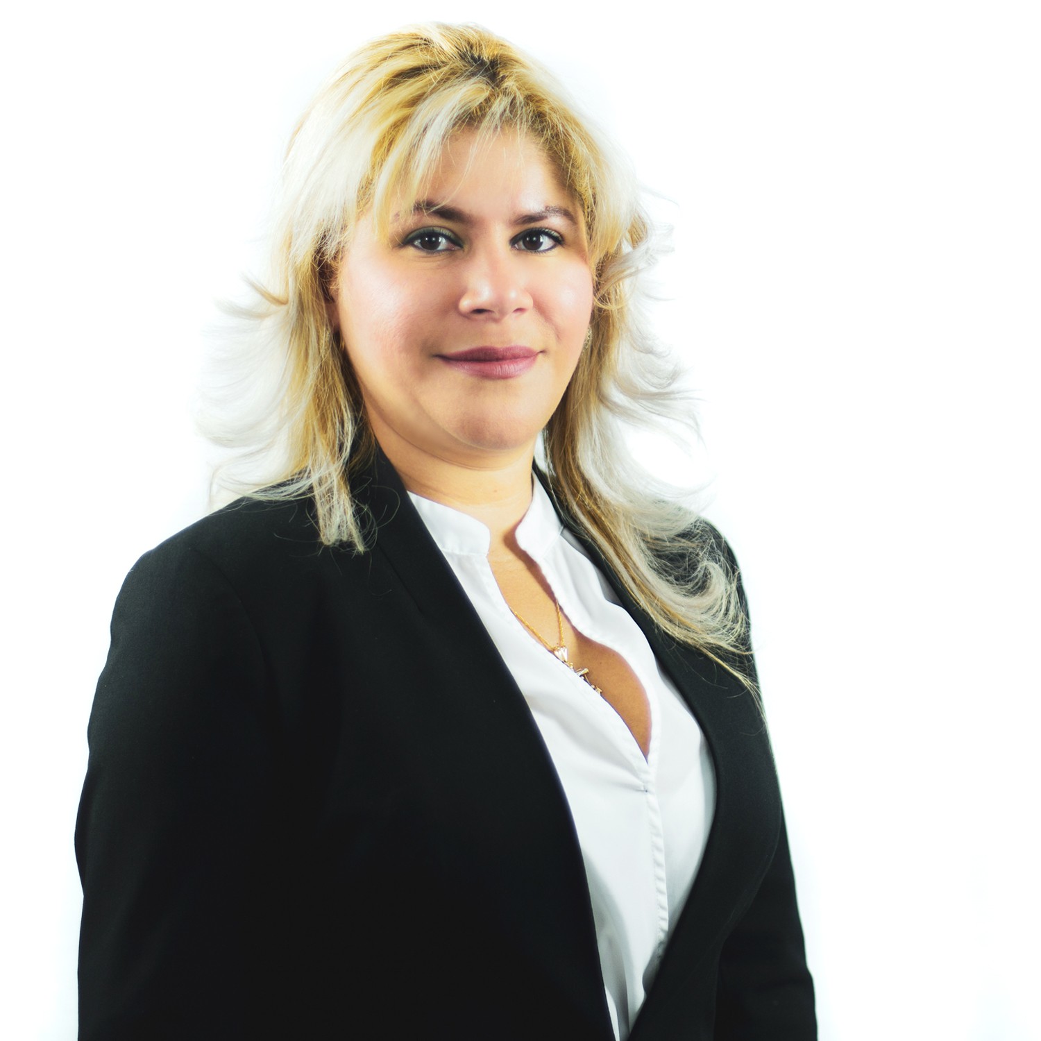 Rising Stars: Meet Hilda Rodriguez - Voyage MIA Magazine | Miami City Guide