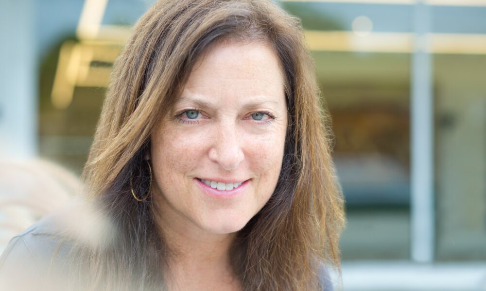 Life & Work with Mindy Solomon - Voyage MIA Magazine | Miami City Guide