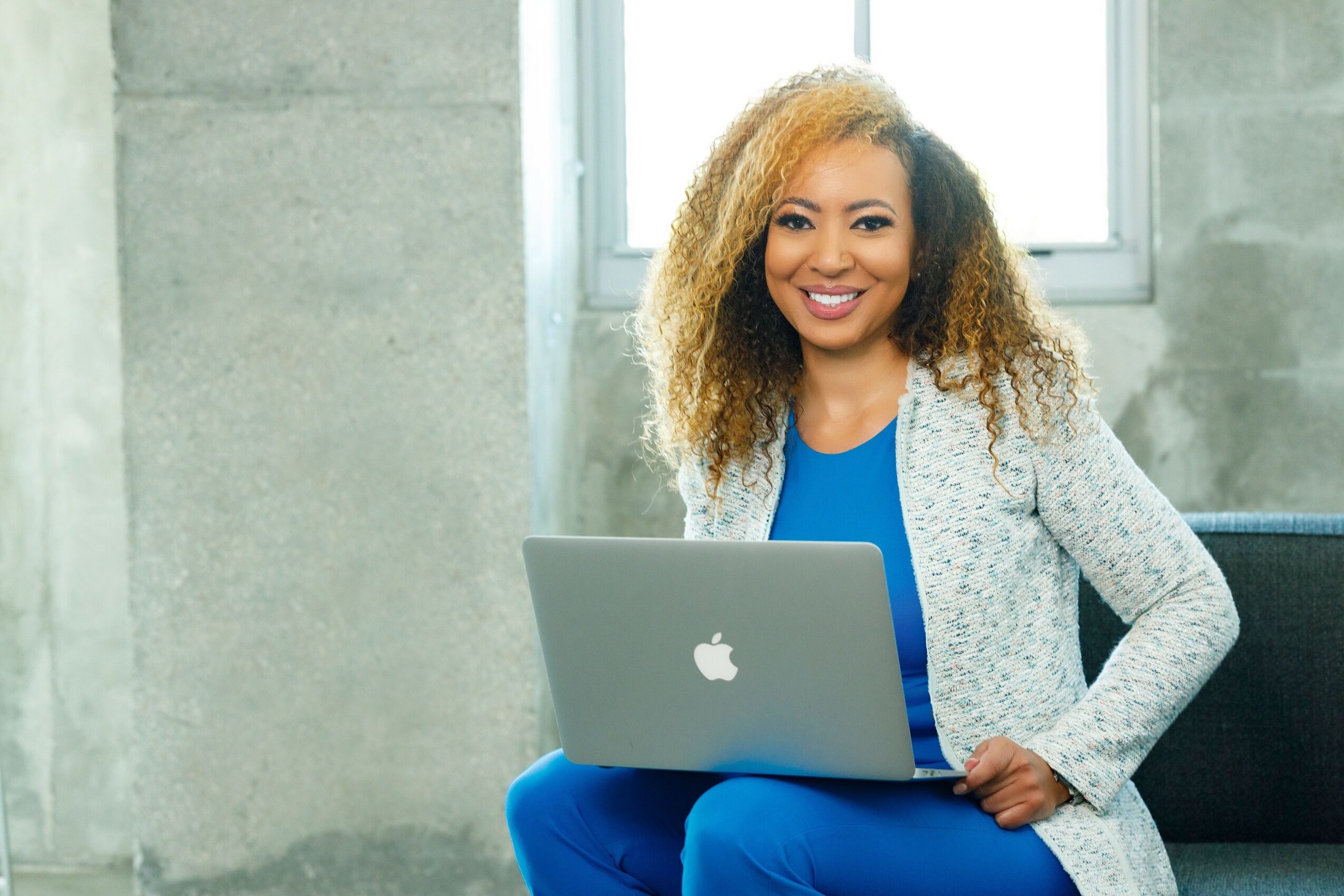 c-PersonalNatashaHarrison__NNHblue_1672026898046 - Voyage MIA Magazine ...