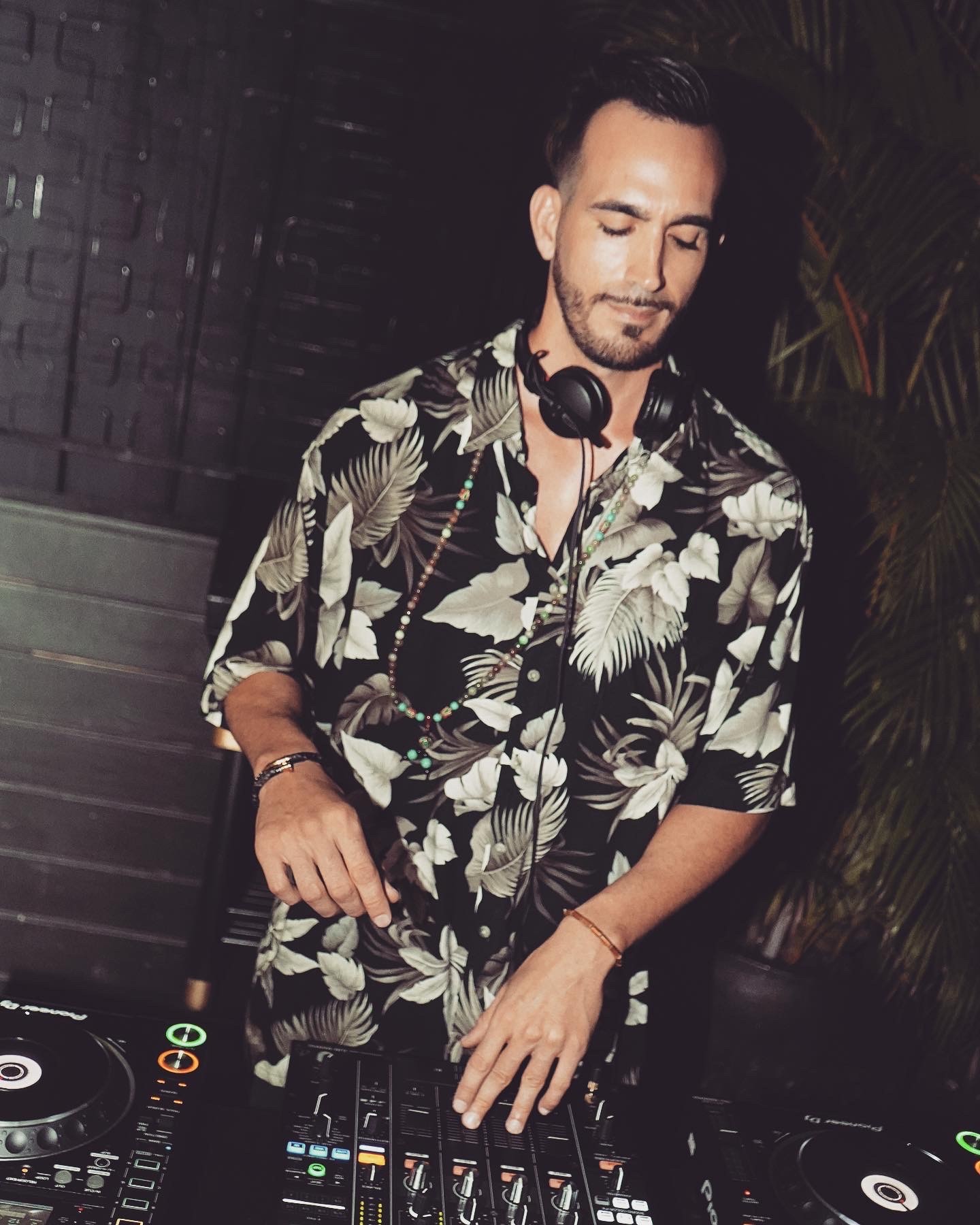 Rising Stars Meet Matias Ezequiel Speroni Rodriguez Voyage Mia Magazine Miami City Guide