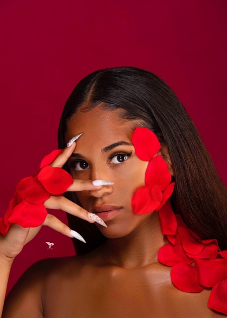 Meet Deslyn Givens - Voyage MIA Magazine | Miami City Guide