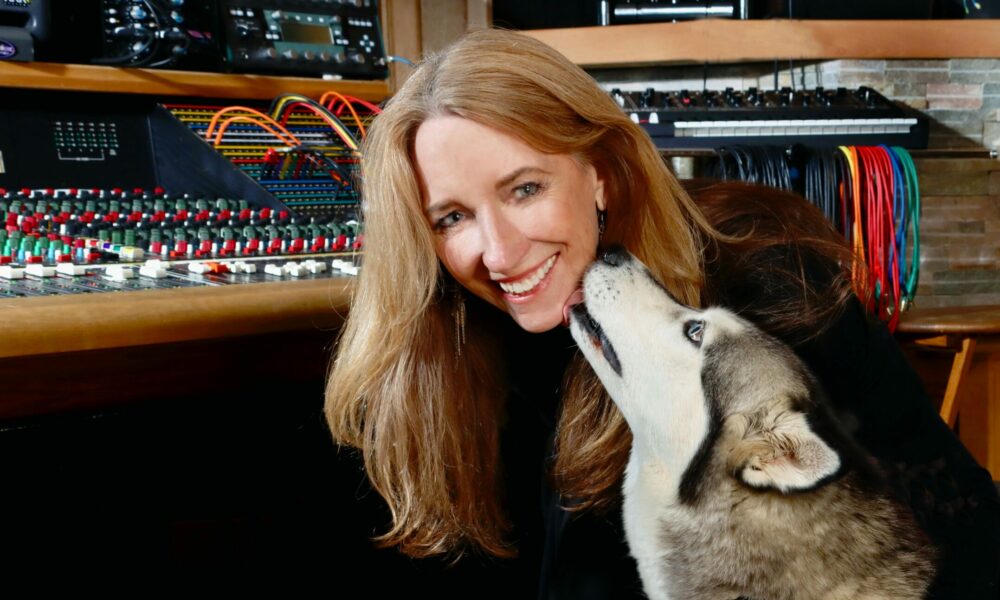 Check Out Robin Ruddy’s Story - Voyage MIA Magazine | Miami City Guide