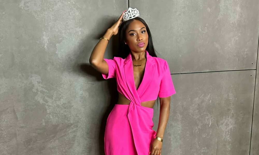 Meet Nika (The Vaguru) Samples - Voyage MIA Magazine | Miami City Guide