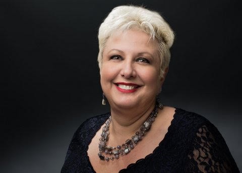 Community Highlights: Meet Bianca Moreiras of Bianca Morerias ...