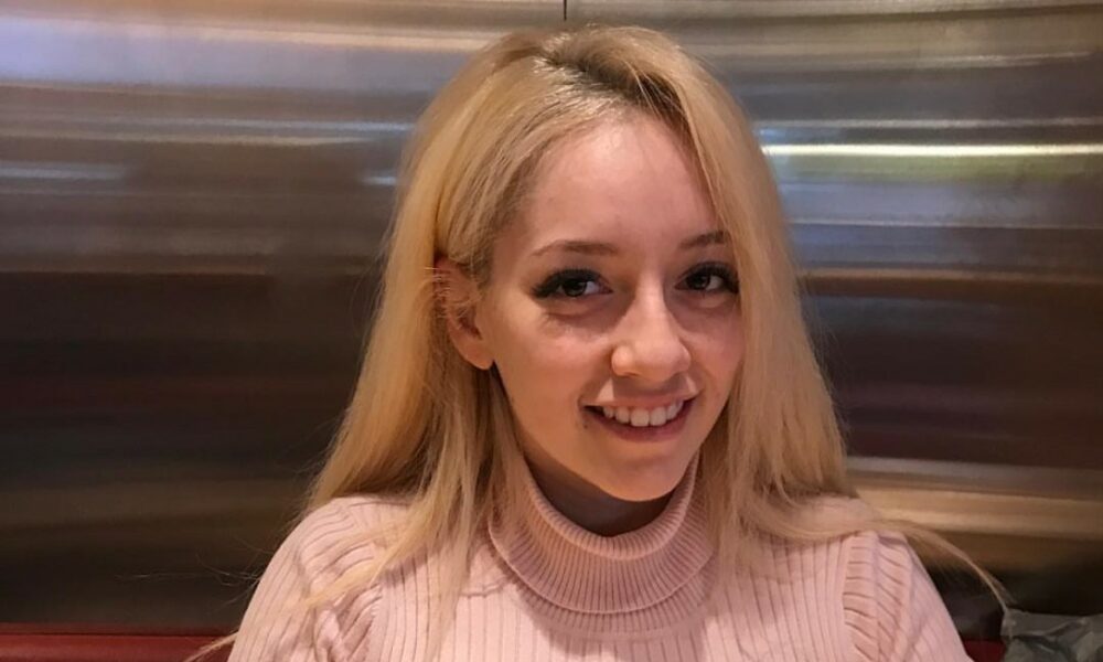 Meet Janett Robles - Voyage MIA Magazine | Miami City Guide