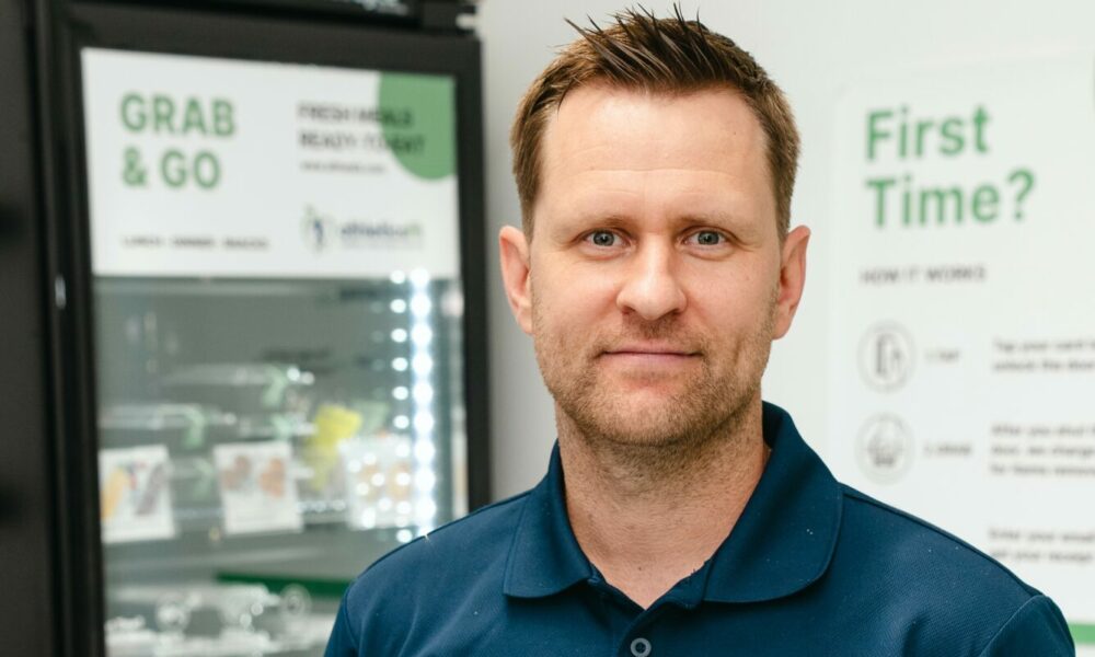 Check Out Mikhail Sidorenko’s Story - Voyage MIA Magazine | Miami City Guide