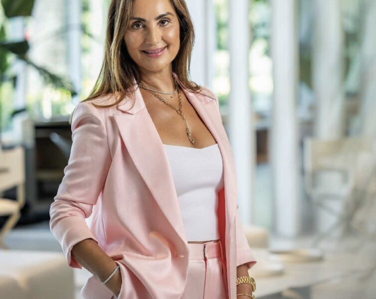 Community Highlights: Meet Eve Joss of Rooms by Eve - Voyage MIA ...