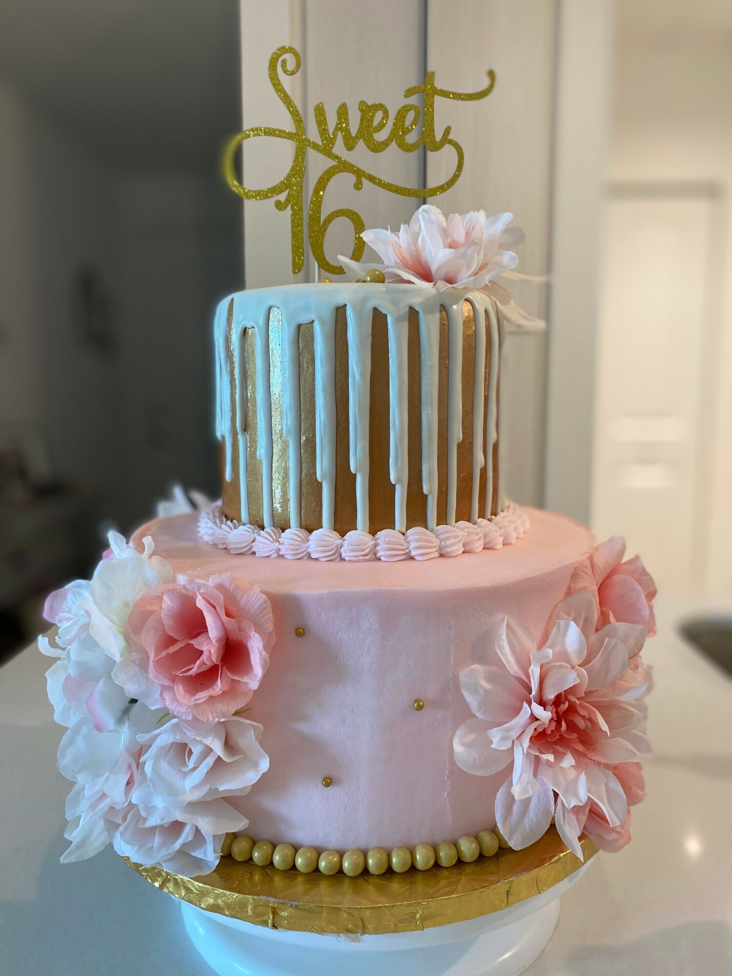 Check Out Gabrielle Bantugan - Elle Cakes’s Story - Voyage MIA Magazine ...